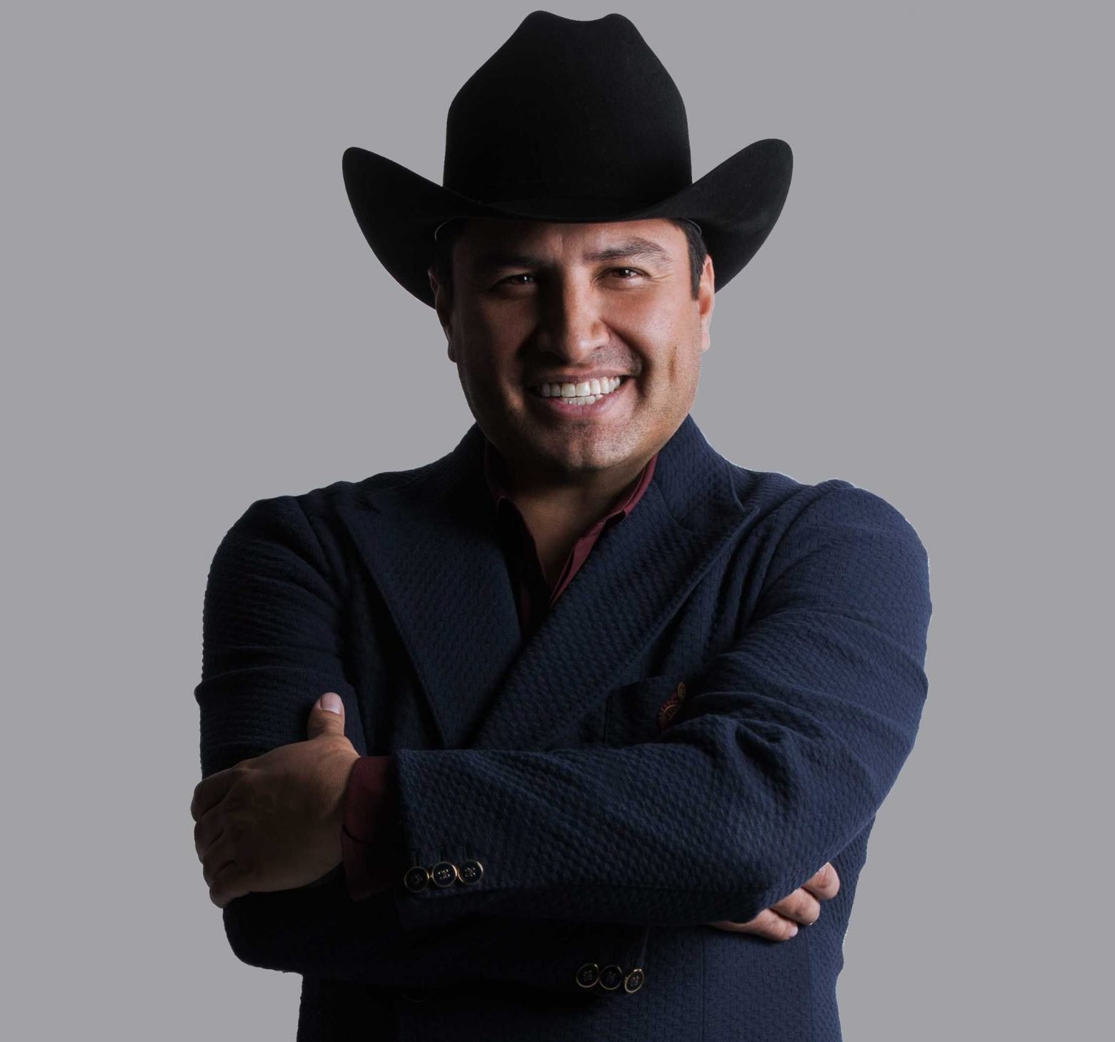 Rey sin reina lo titula así Julión Álvarez y su norteño banda a su ...